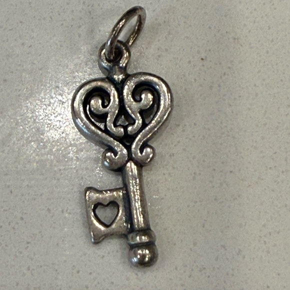 James Avery | Jewelry | Silver Heart Key Pendant James Avery Craftsman ...